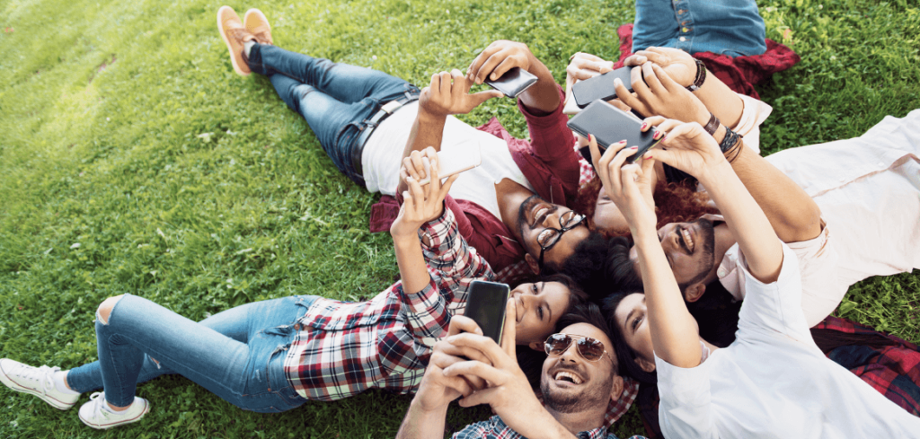 Telecommunication Loyalty Programs: A Full Guide (2022)